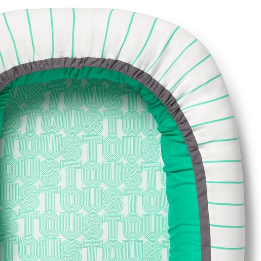 Baby sleep nest in Vibrant green | TOUS