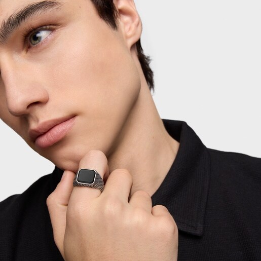 Anello a sigillo in argento anticato e onice TOUS Man | TOUS